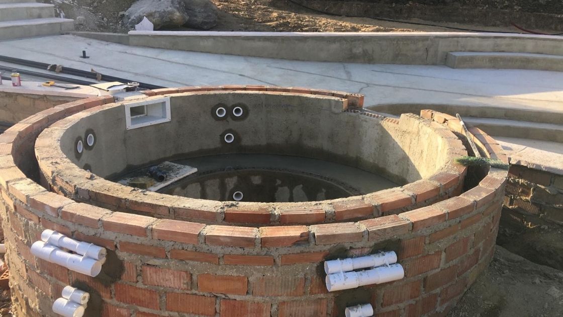 What type of Spa Construction methods exist?
